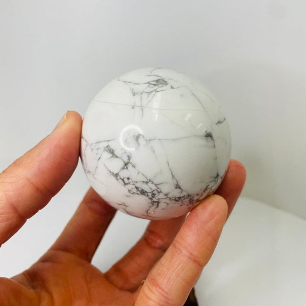 Howlite Crystal Sphere 347 grams - Ai Ne crown chakra